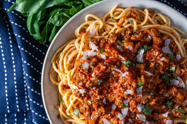 Slow Cooker Bolognese - Slow Cooker Club