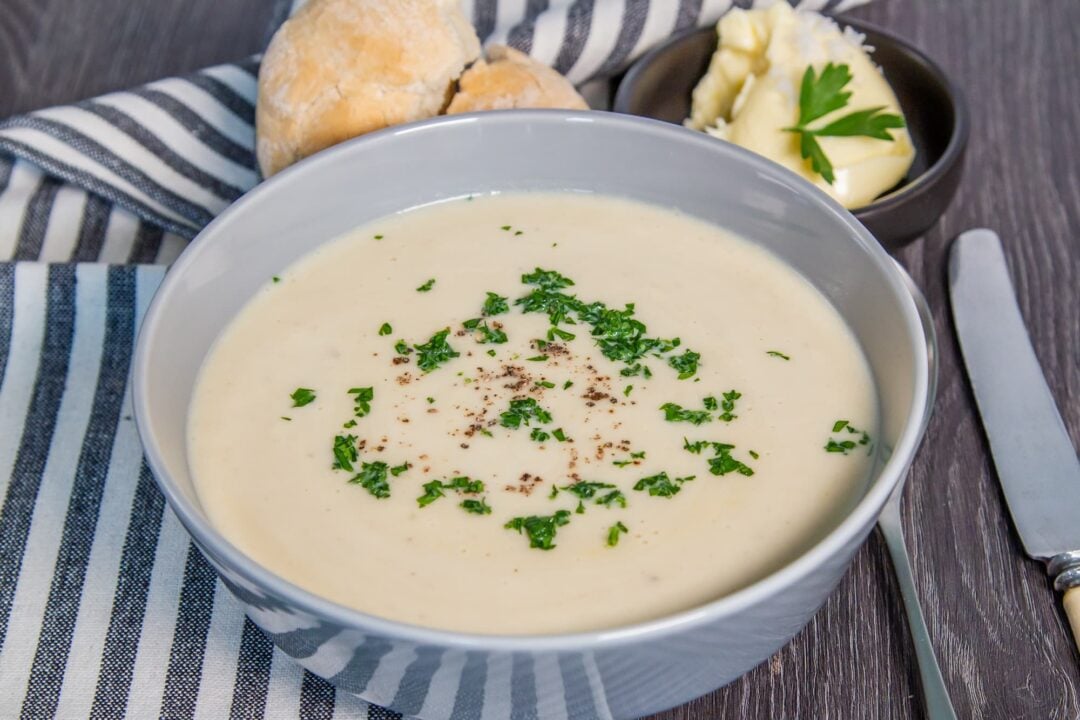 Slow Cooker Chicken Soup - Slow Cooker Club